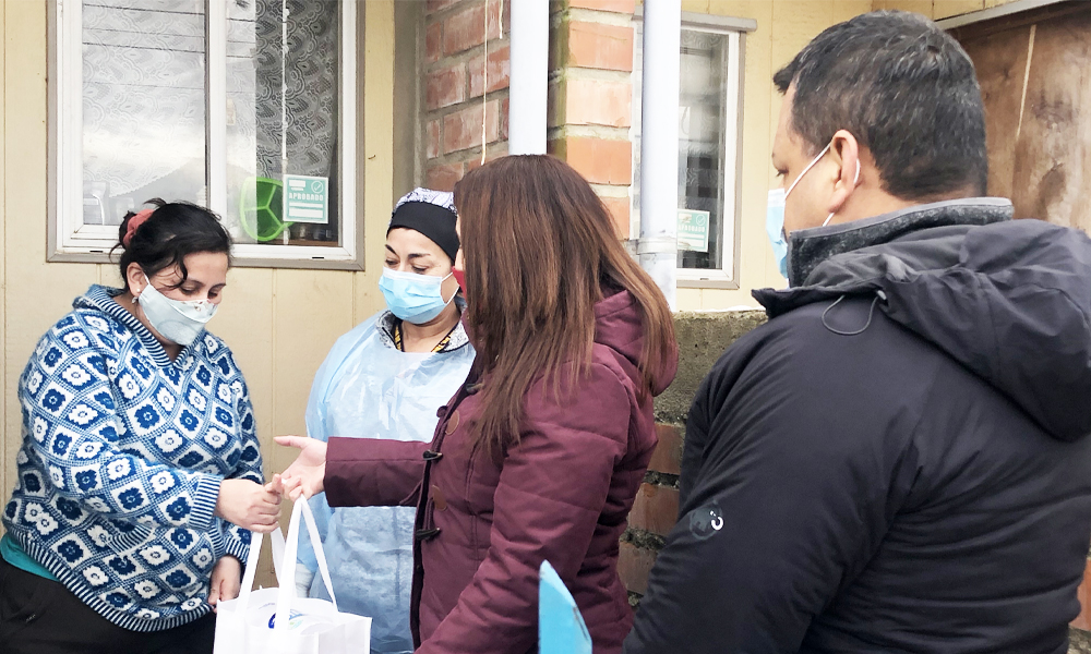 Vecinos usuarios del centro de salud familiar recibieron aporte de los ...